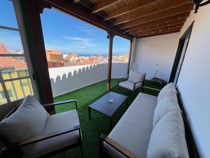 Retro Vintage Toscal Busstop 5p - Los Realejos