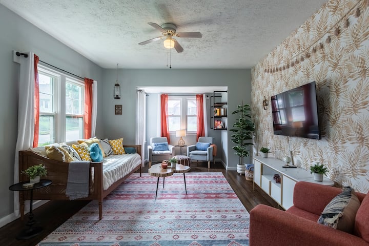 Midtown Escape: Family/group Friendly, Yard/games - Omaha, NE