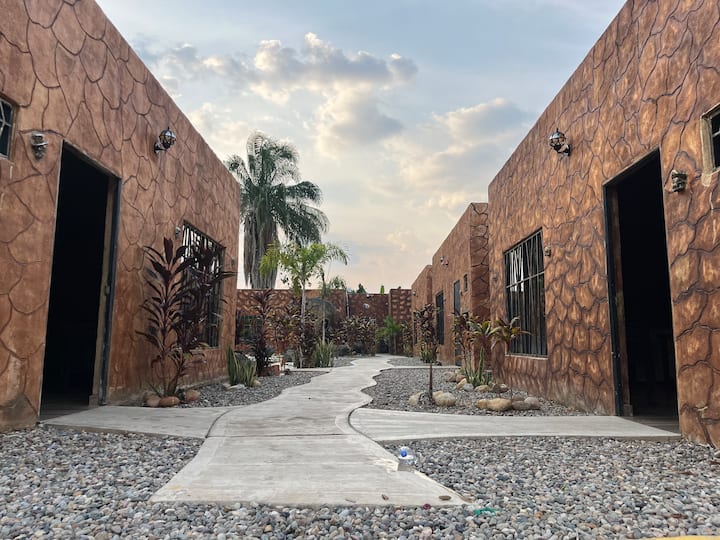 Hostal Piscina De La Calavera Habitación 1 - Melgar