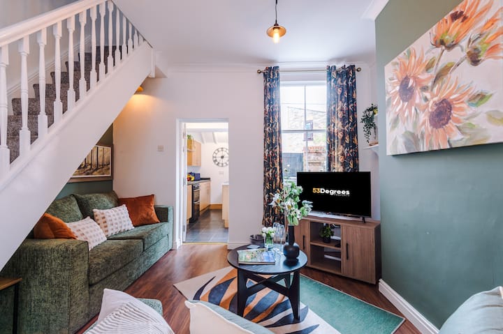 New! Stylish City Centre Home, Great Location! - Chester