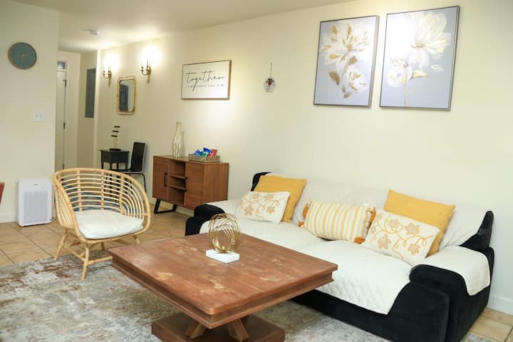 Super Clean, Quite And Centrally Located For Dmv - Silver Spring, MD