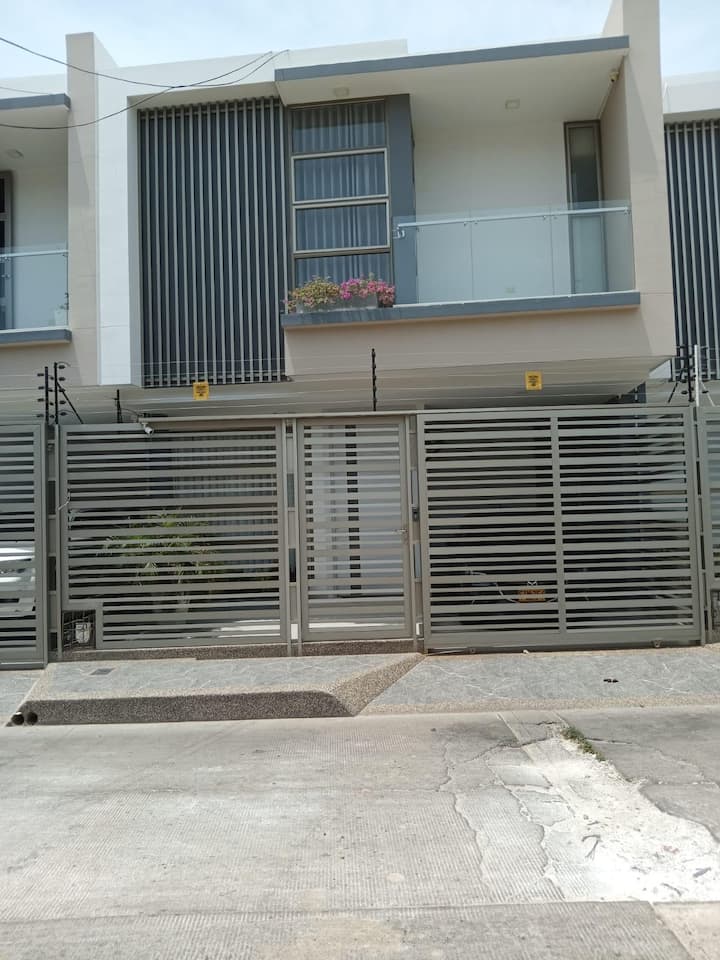Casa Confortable Y Espaciosa - Riohacha