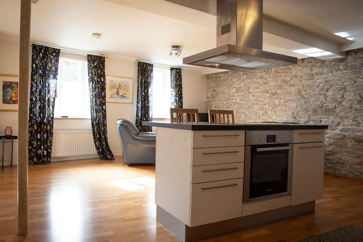 Stor Tvåa Mitt I Visby Innerstad - Visby