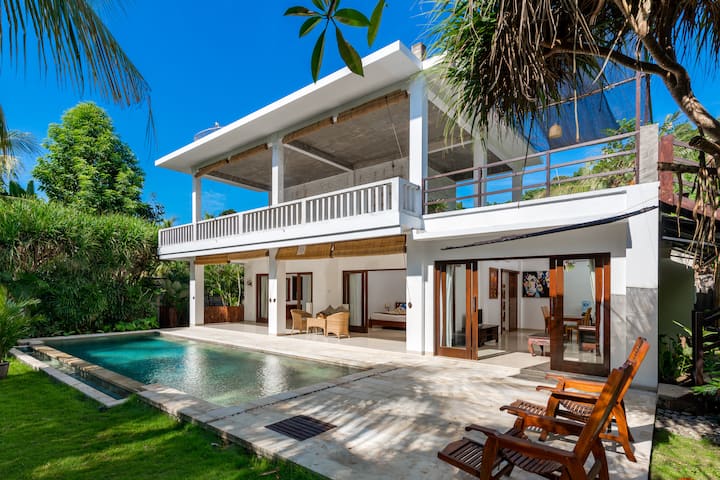 Villa Fait Par Adi - Piscine Et Montagnes - Seraya