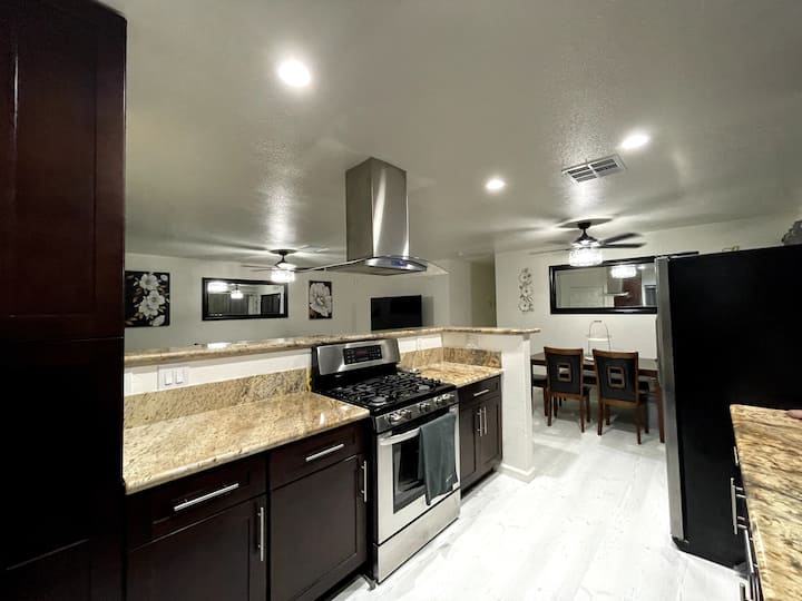 Cozy Little House - Coachella, CA