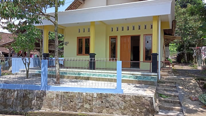Family Guest House Pak Lukman - Magelang