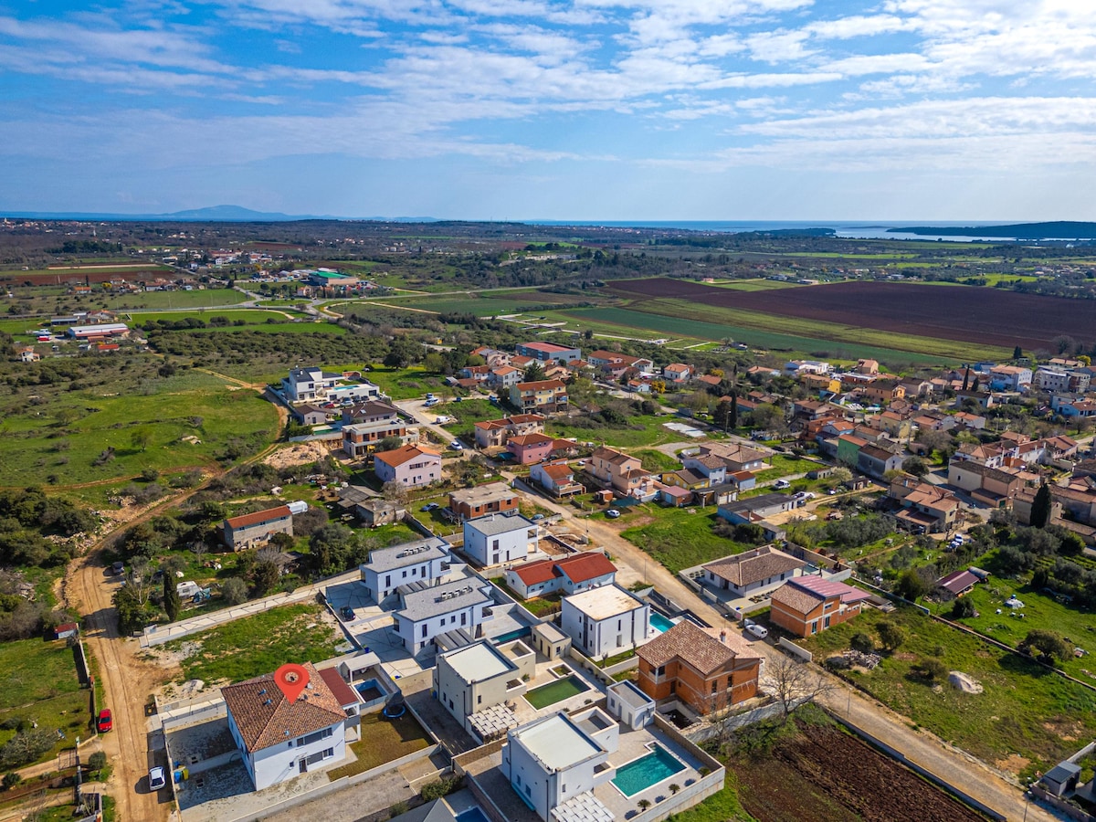 Apartments Ivana - Ap 2 - Apartments for Rent in Pula, Istarska ...