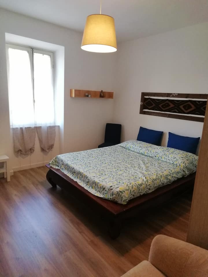 La Casina Dalla Finestra Tonda - Follonica