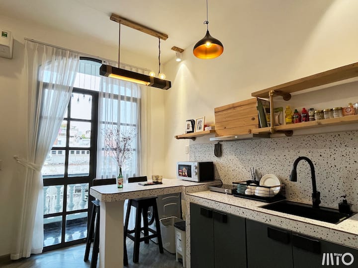 [Miostay]airy&bright, Hcm Center, Balcony, No Lift - Ho Chi Minh