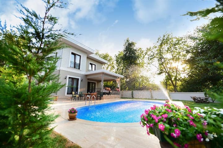 Güzel Evler Villa Sapanca With Private Pool - Sapanca