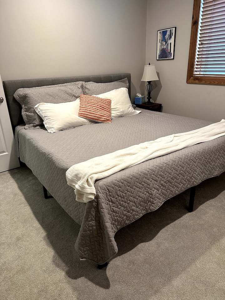 Beautiful Basement Apartment W/stunning Backyard - Heber City, UT