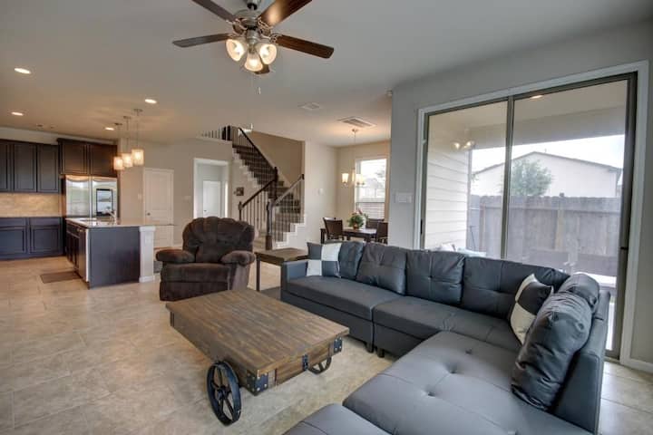 Rosenberg/suglarland  3-br | Extended Stay 30 Days - Richmond, TX