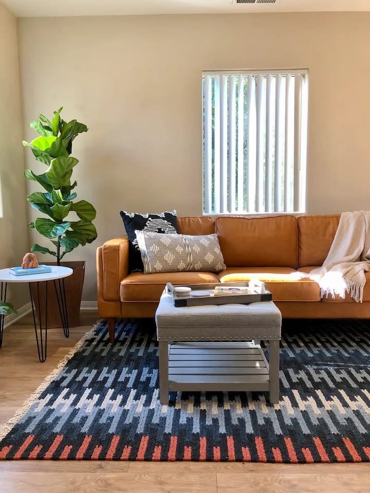 Sweet Central Santa Barbara Home - Santa Barbara, CA