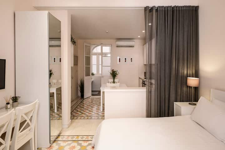 Super Sweet Studio - Valletta, Malta