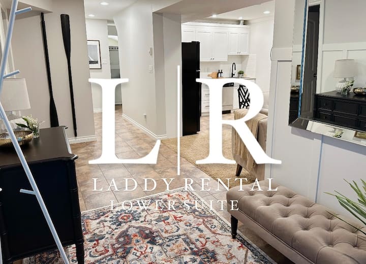Guest Suite In Langley
Laddy | Rental For 4 - Langley