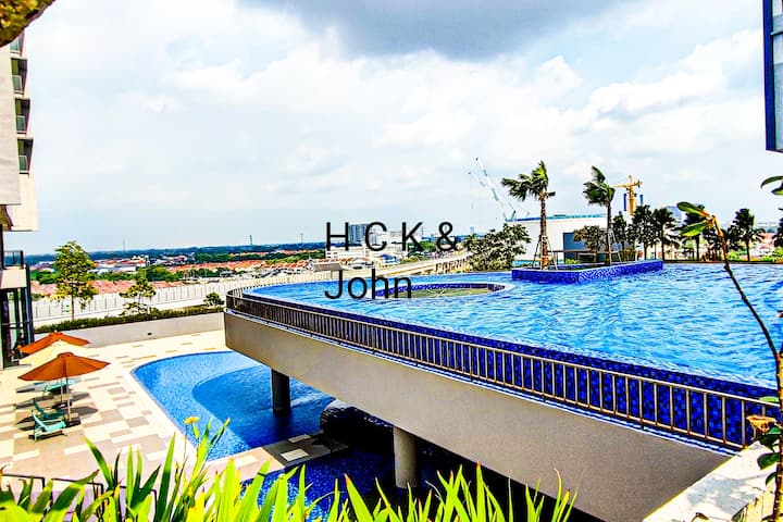 8h Double Storey Pool 15pax 10min Portklang/aeon - Port Klang