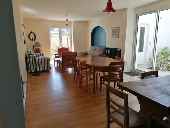 Joli Gîte De Groupe, Pratique - Bretagne