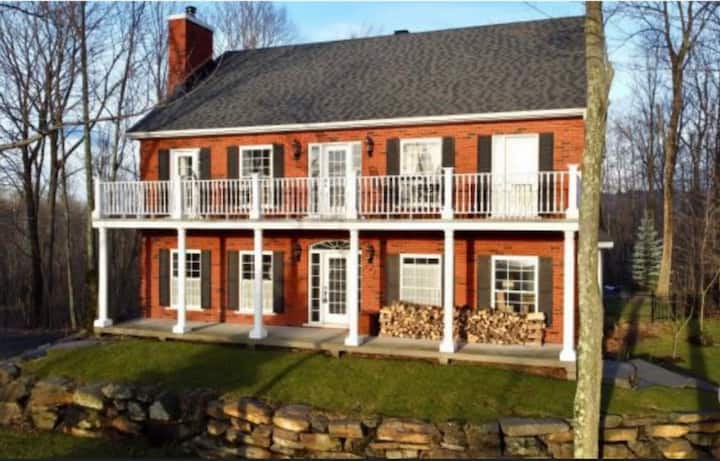 Home In Bromont - Granby