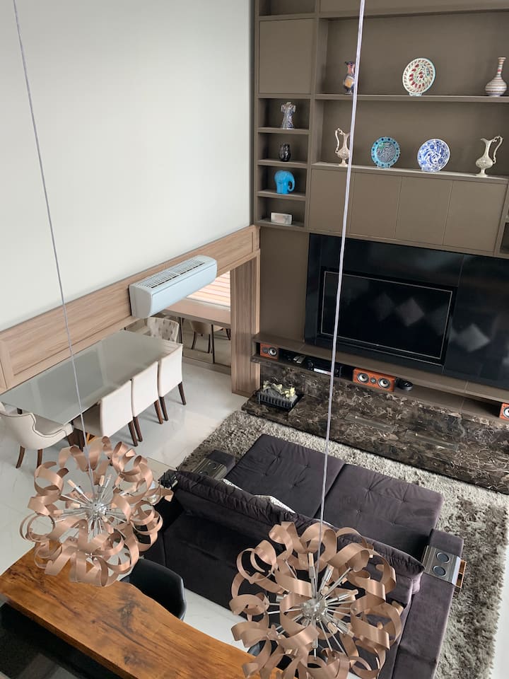 Exclusivo Duplex 3 Suítes 200m2 + Office + Garagem - Curitiba