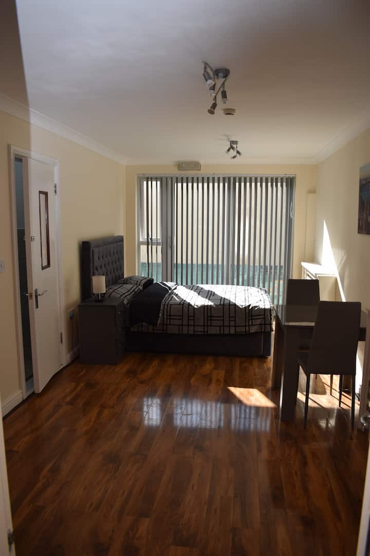 Premier London Family Room 2 Ensuite Bathroom - Greenwich