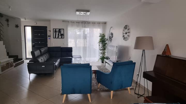 Maison Du Bonheur - Igny