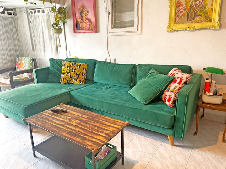 Colorful 2 Bed Apartment - Tel Aviv-Yafo