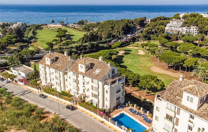 Near Beach & Golf With Sea View - Marbella