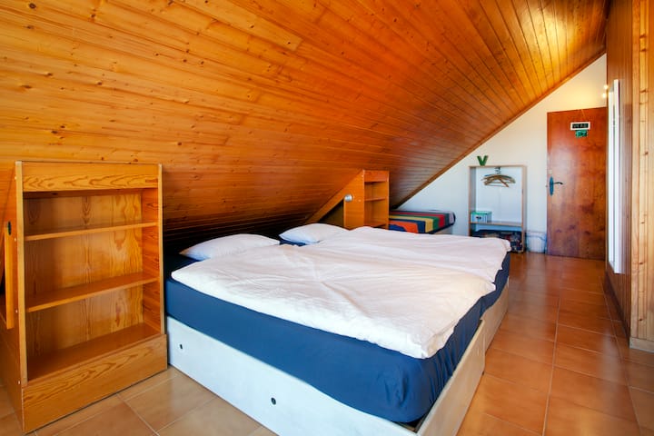 Kamer Met Aparte Badkamer - Valls