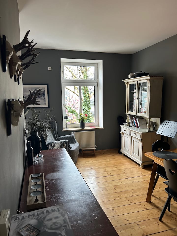 Altbau Im Trendigen Glockenbach - Munique