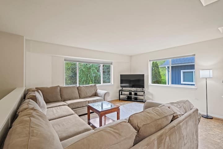 Private Room C In West Seattle - Seattle, WA