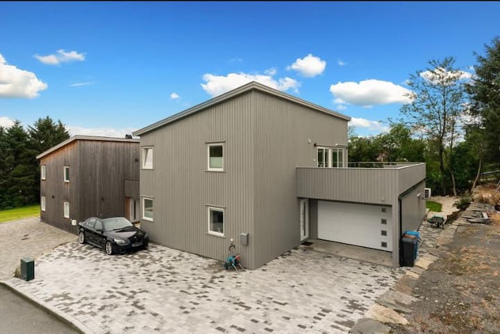 Enebolig Til Leie På Ganddal - Sandnes