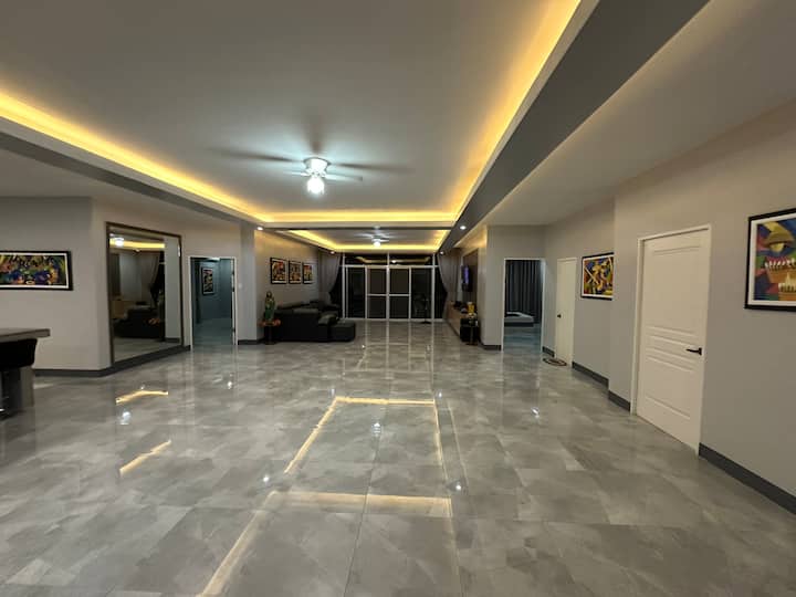 Modern House W/ A Mountain View - Sibonga