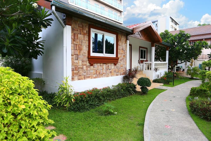 Kudos Gaden 12 Bedroom Villa - Pattaya City