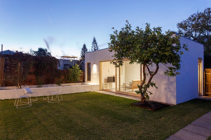 Freo Family Oasis + Private Studio – Sleeps 10 - Fremantle