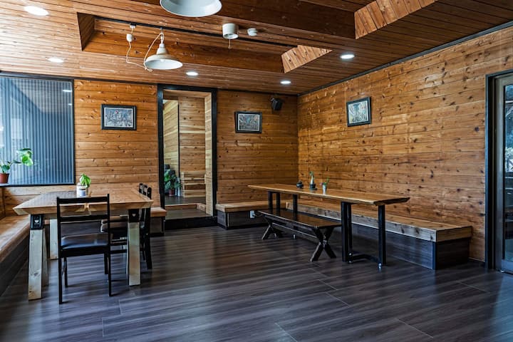 Ski In/out Beautiful House Nestled In The Woods - Hakuba