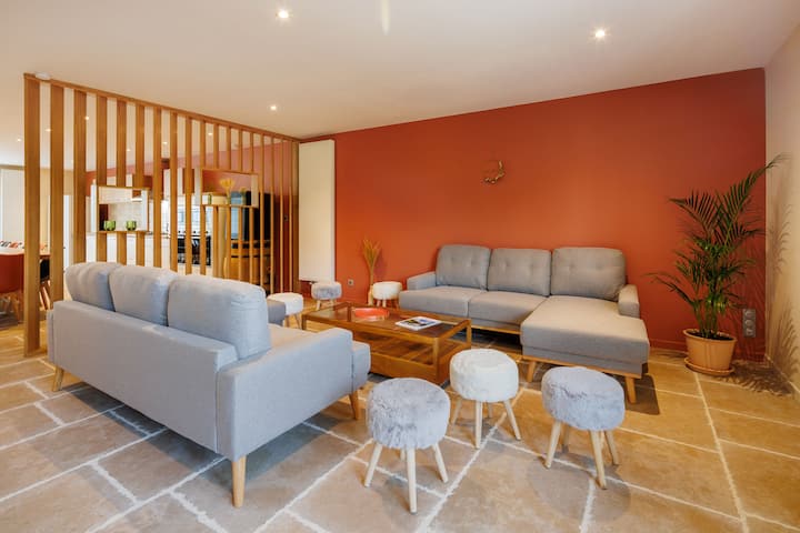 Maison Vigneronne Cosy Spacieuse - Lons-le-Saunier