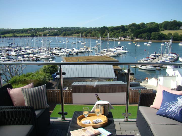 Puffin House, 2 Bedrooms - St Mawes