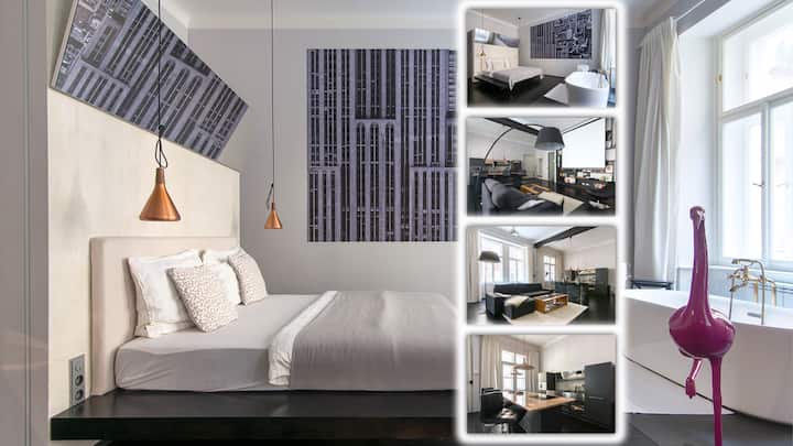 Bright: Luxury Design Loft In Old Town | Bathtub - Praga