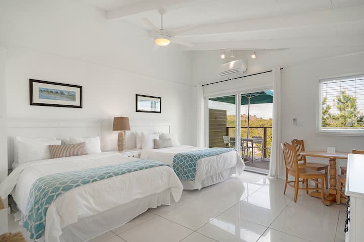 Dune View Studio On The Ocean/ Pool, Gym, Tennis - Montauk, NY