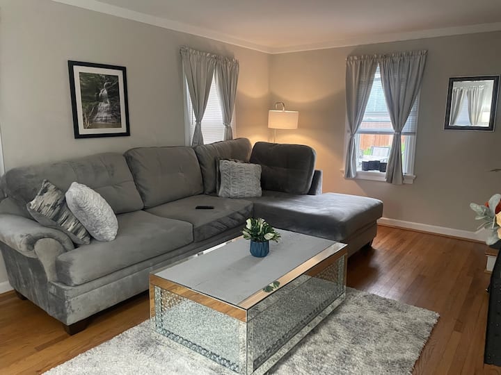 Spacious Game Room! Anderson Township - Cold Spring, KY