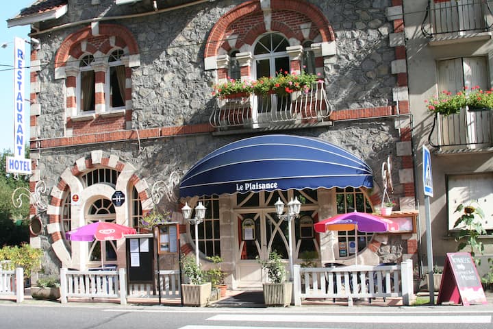 Hotel Le Plaisance 10 Chambres à Partir De 63 €/Ch - Limoges