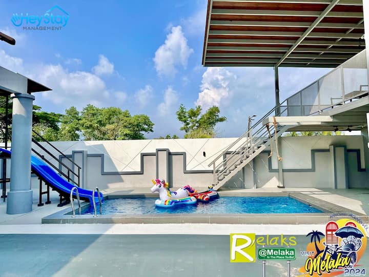 Villa 20pax4b3b Privatepool /Karaok/pooltable/bbq - Malacca