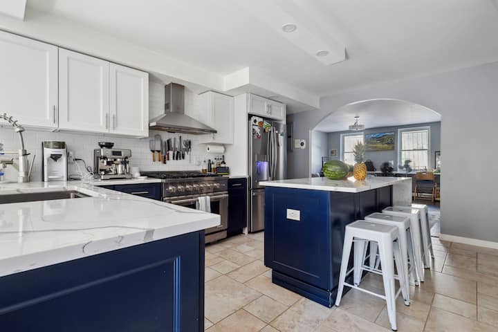 3b/3b | Townhouse Duplex | Backyard | Pet & Kids - New York City