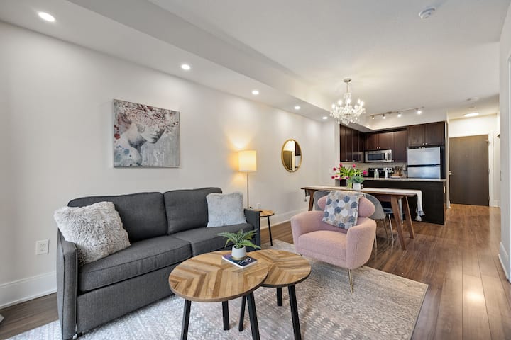 Charming 2 Br Style, Ent. District - Toronto