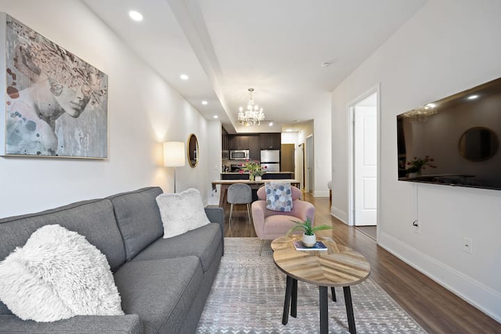 Charming 2 Br Style, Ent. District - Toronto