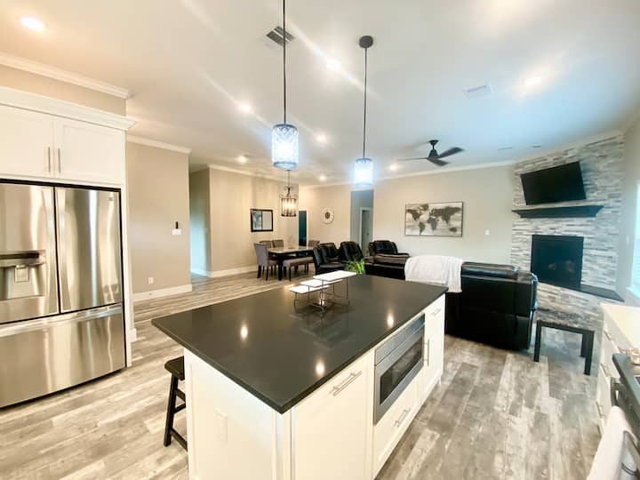 Klassy Kemah Kottage! - Seabrook, TX