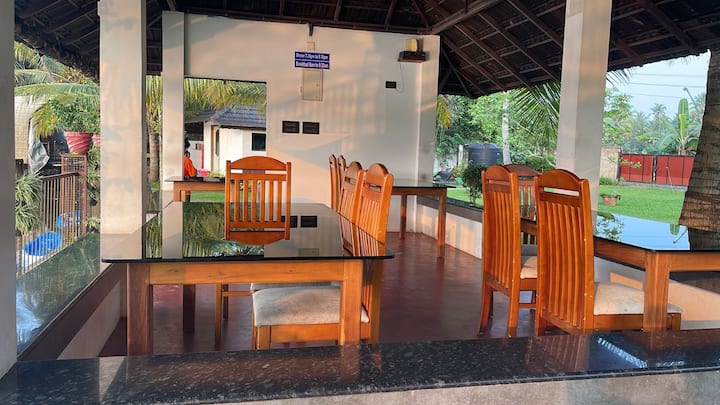 Backwater Brook 4bh With Pool - Kottayam