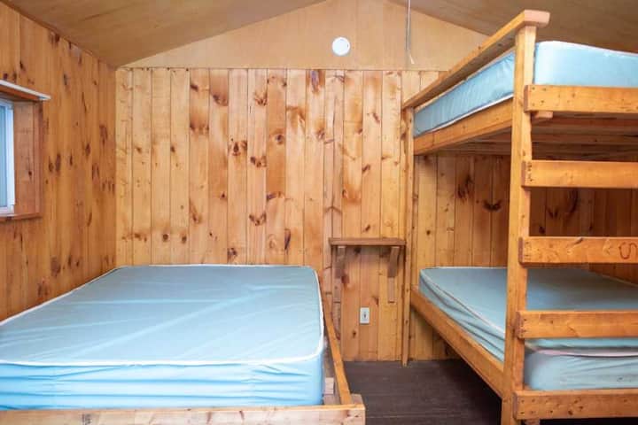 Rustic Cabin - Sun Valley Campsites - Stony Brook State Park, Dansville