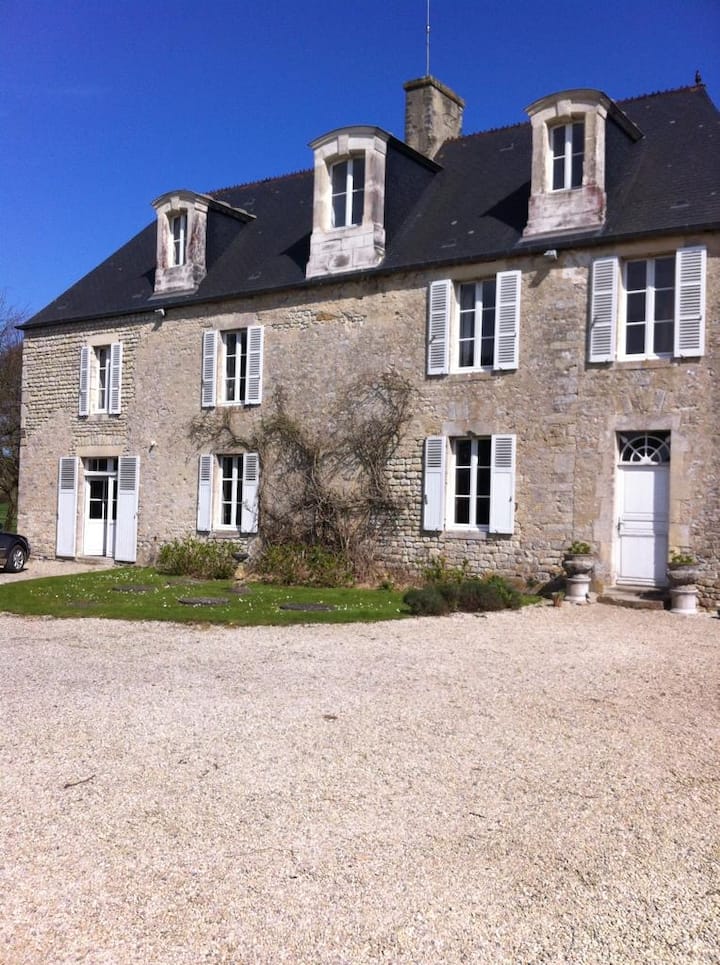 Fabulous Manor House - Sleeps 8 - Omaha Beach