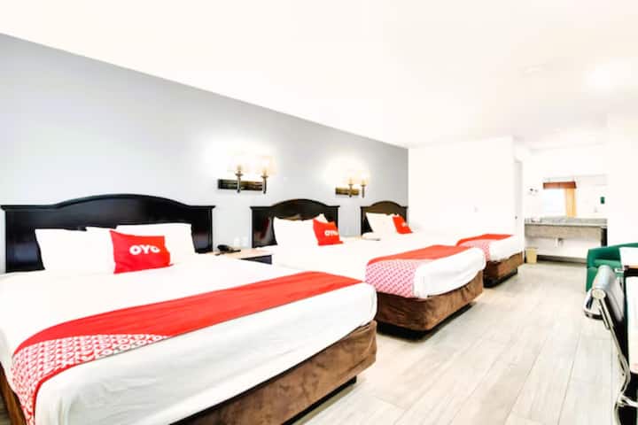 Three Rivers Executive Inn & Suites By Oyo - Three Rivers, TX